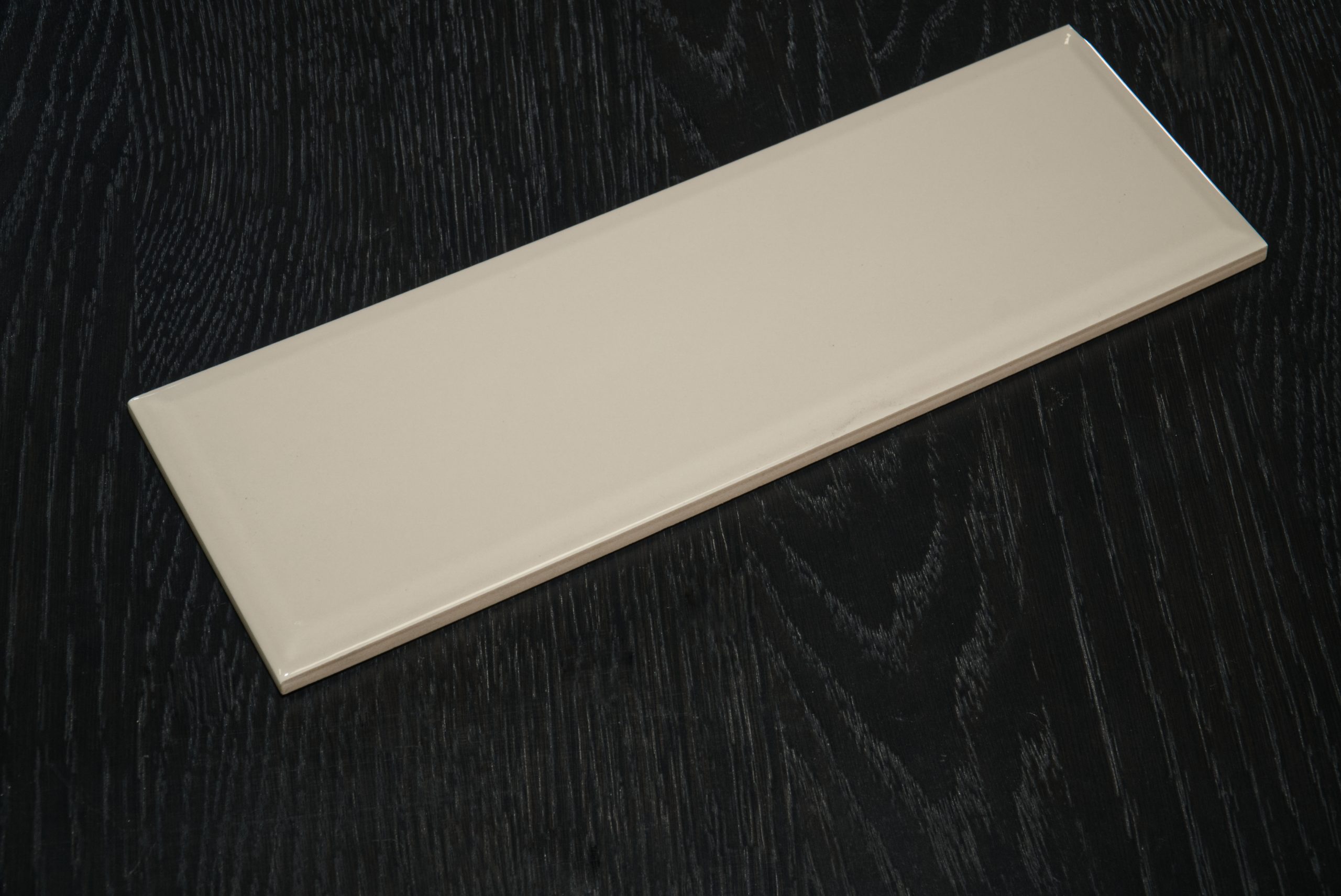 Edge Bianco Bevelled Edge Metro Tile | New Image Tiles